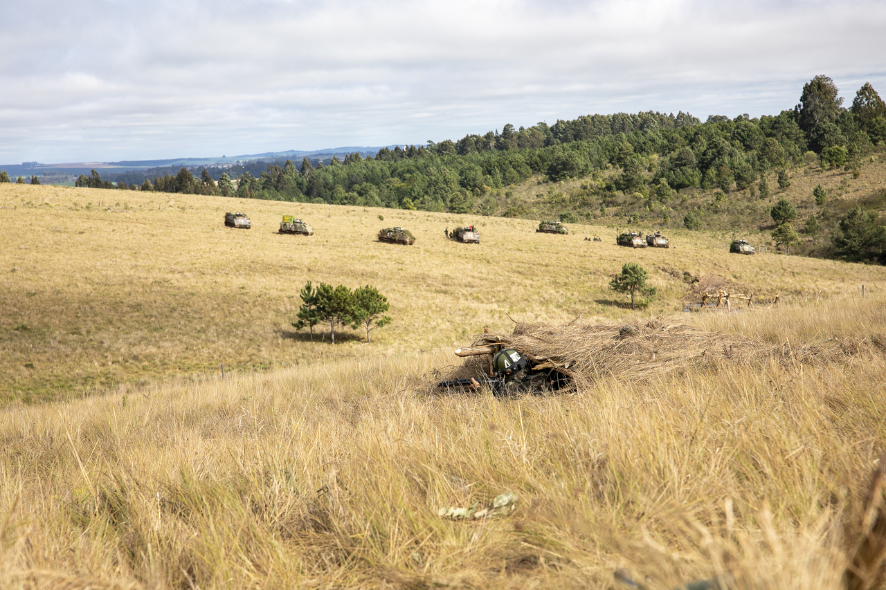 Mais de mil militares e 300 viaturas são empregadas em certificação de ...