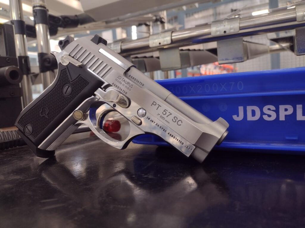 Joint Venture entre Taurus e Jindal Defence inicia produção de lotes ...