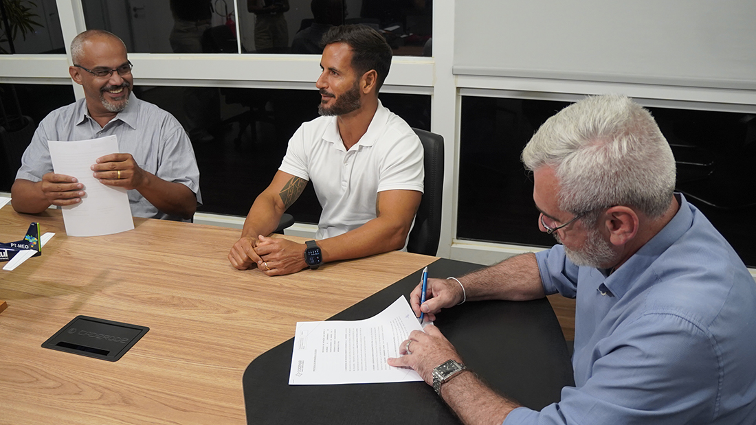 Codemar assina protocolo de intenções para instalação de fábrica de ...