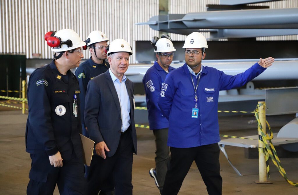 NUCLEP - Marinha visita planta para acompanhar avanços nas obras do ...